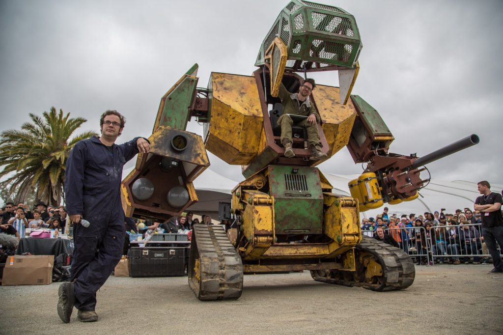 Giant Fighting Robots - GameChangers TV
